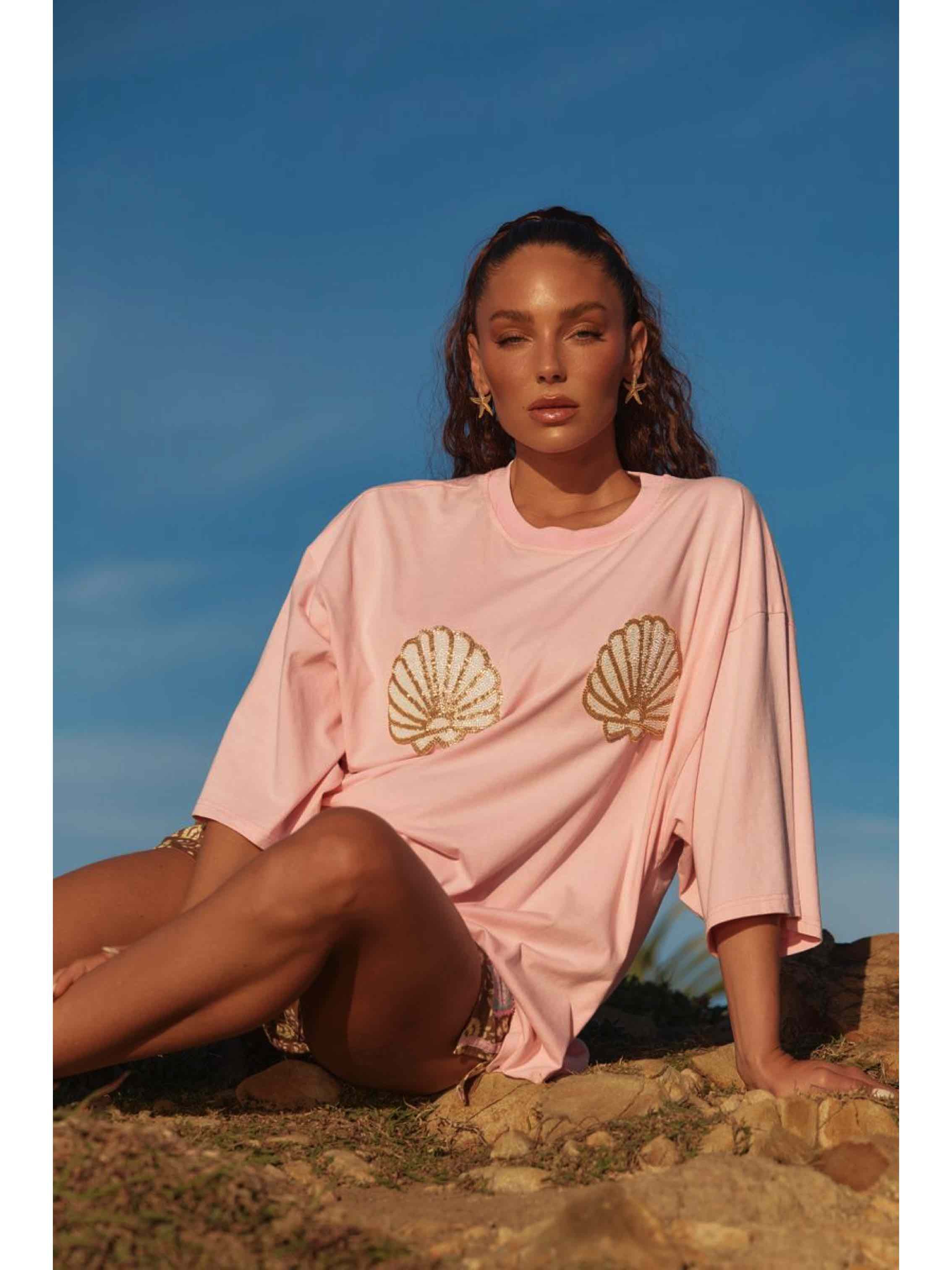 THE SHELL TITTY TEE - PINK – Grace + Willow
